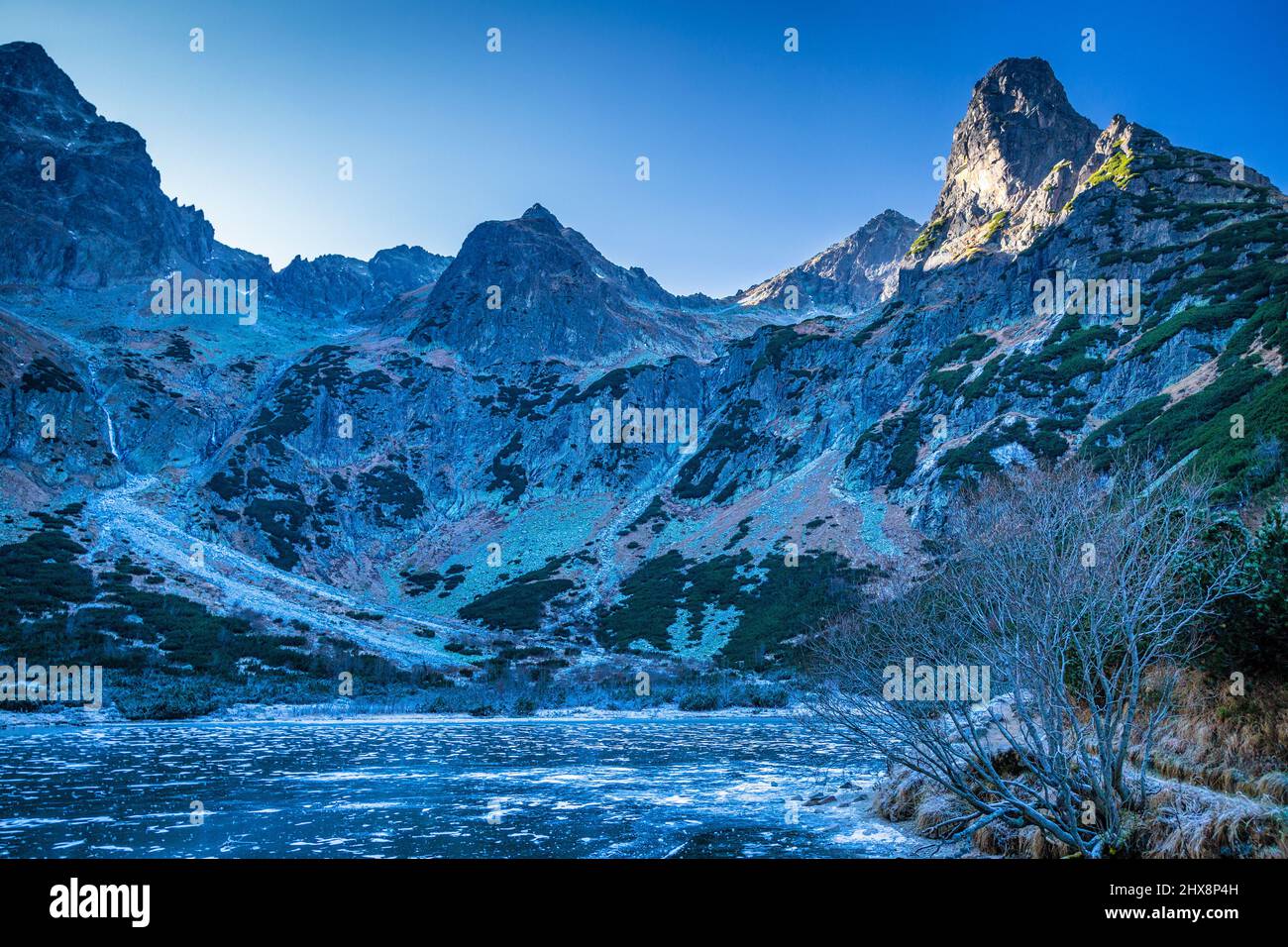 Frozen mountain valley at late autumn period. The Valley of the Green ...