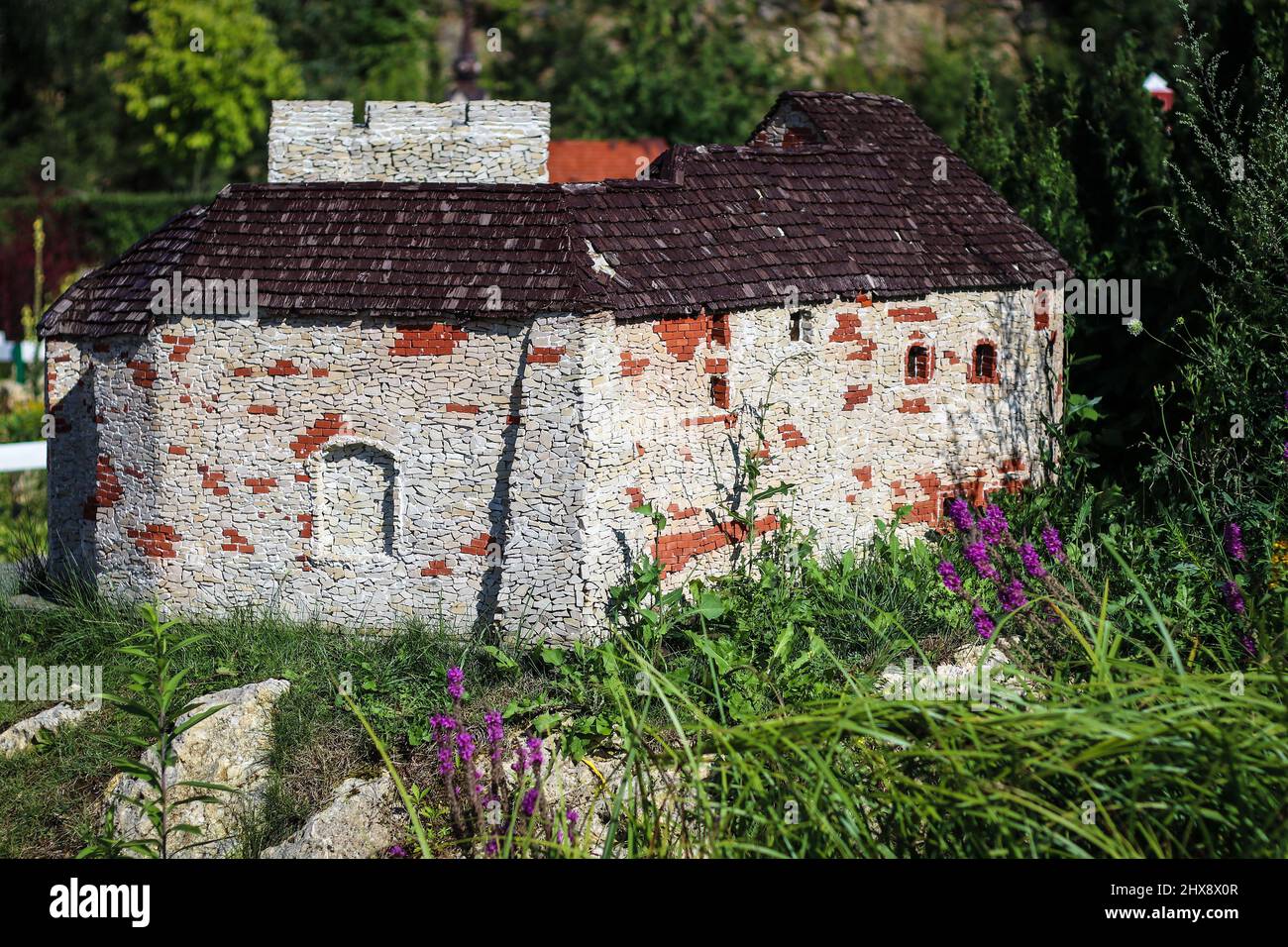 Medieval castle architecture hi-res stock photography and images - Alamy