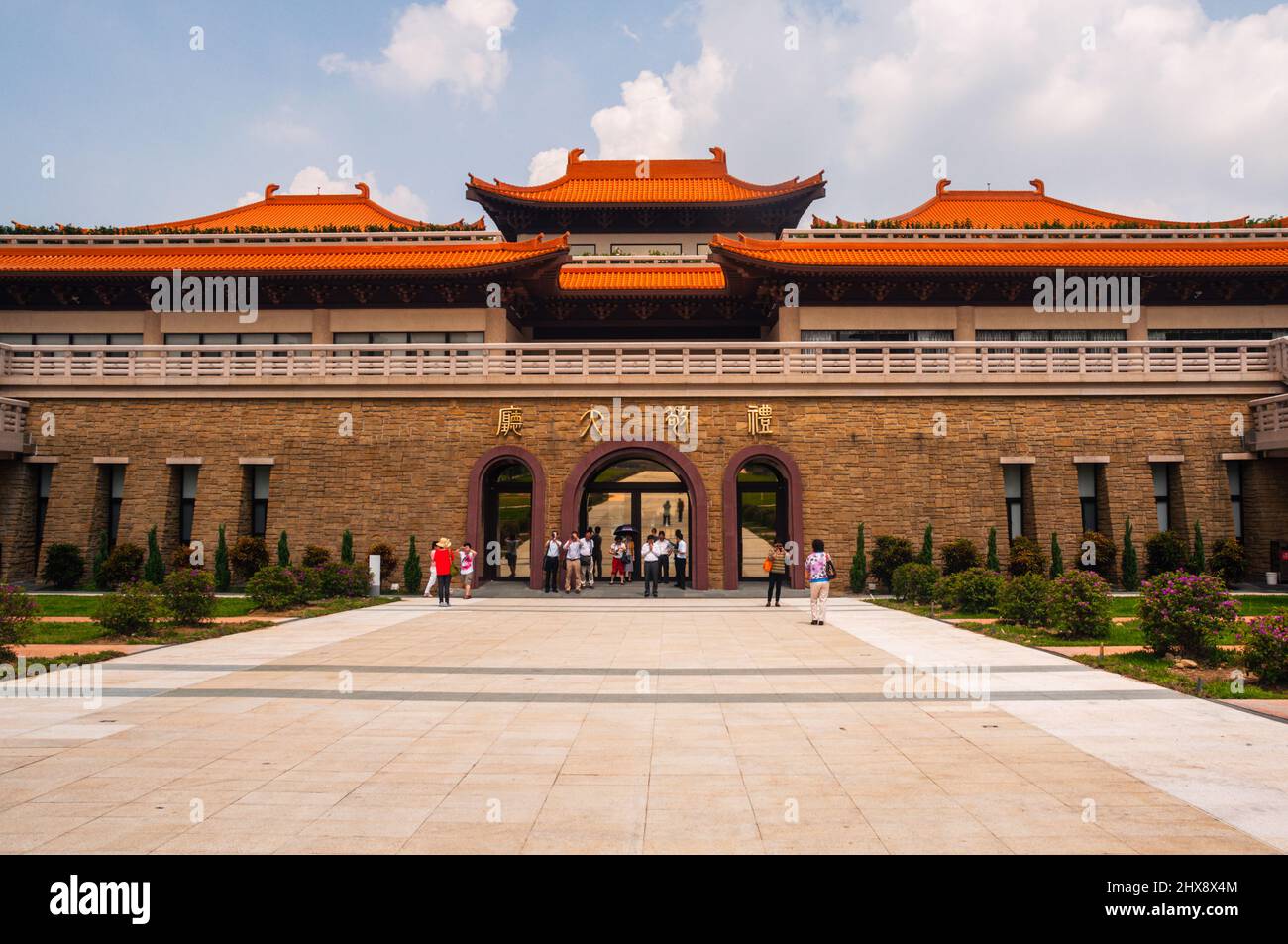 Main Building of Fo Guang Shan Monastery in Kaohsiung, Taiwan Stock ...