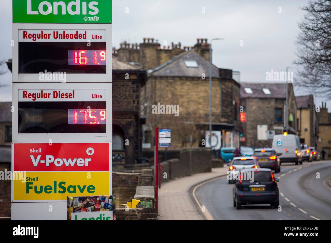 Shell aviation fuel uk hi-res stock photography and images - Alamy