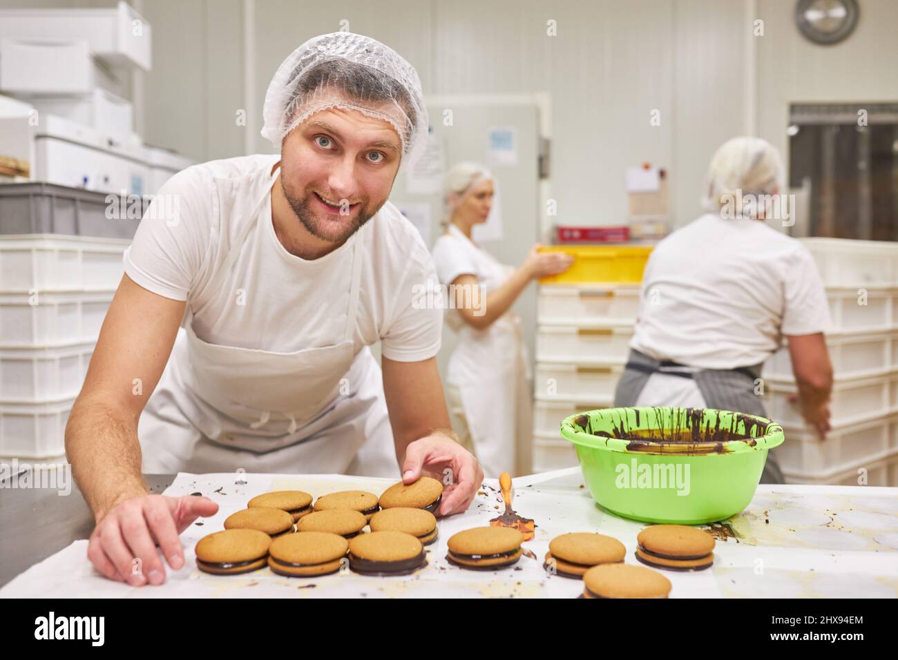 Cookie baker hi-res stock photography and images - Alamy