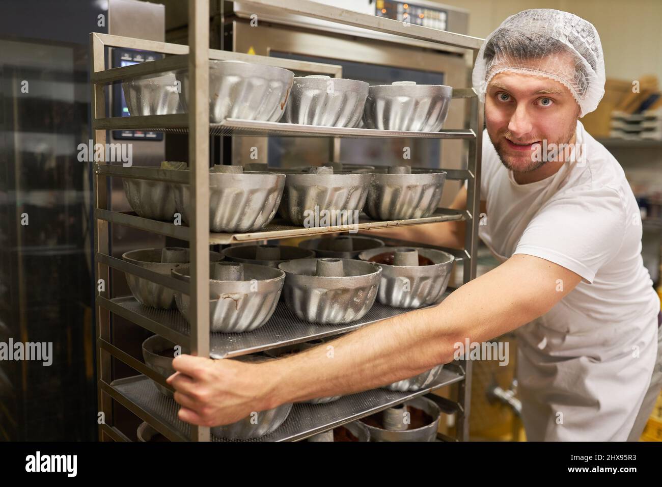 Cake trolley hi-res stock photography and images - Alamy