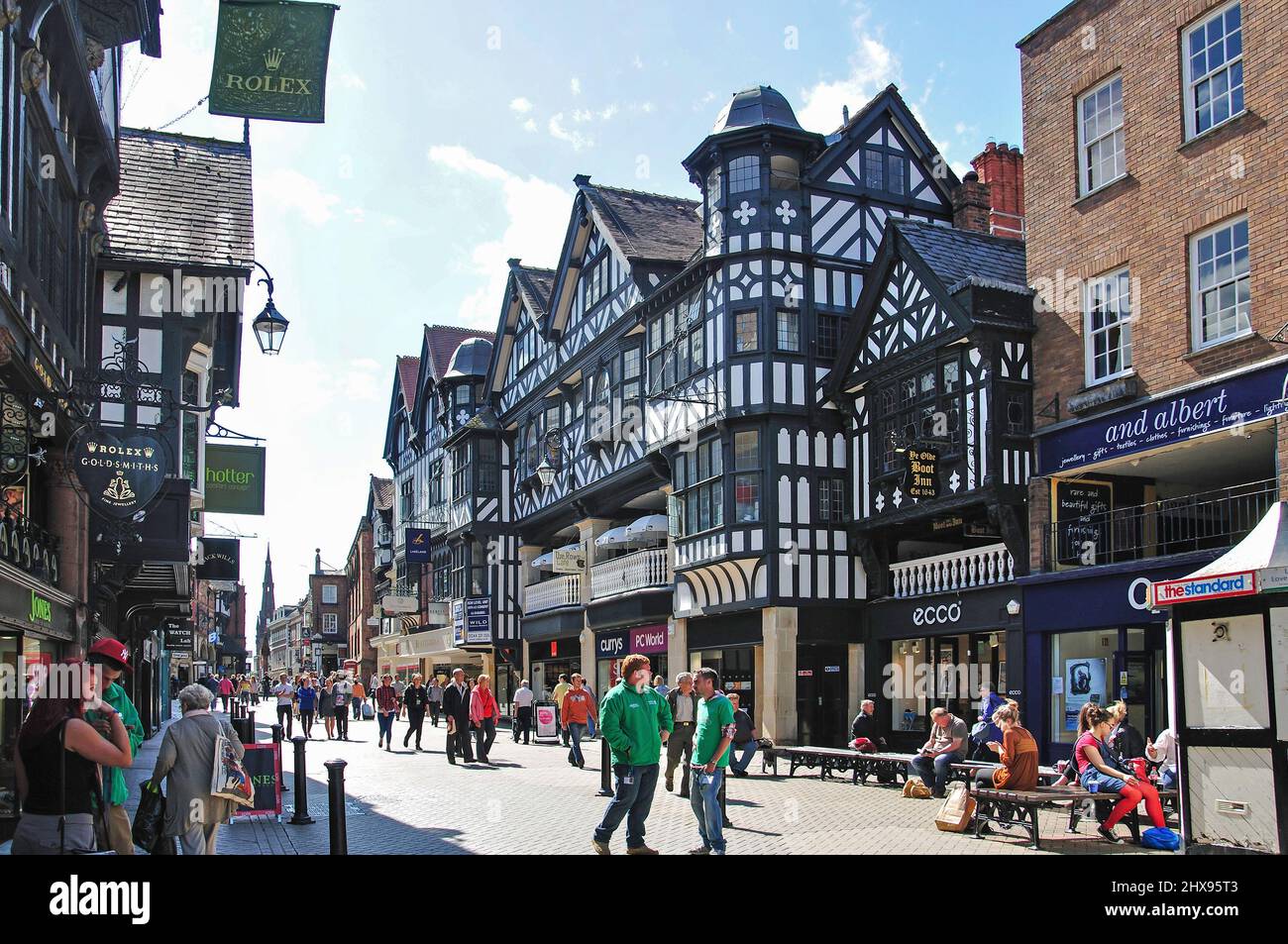 Chester rows medieval hi-res stock photography and images - Alamy