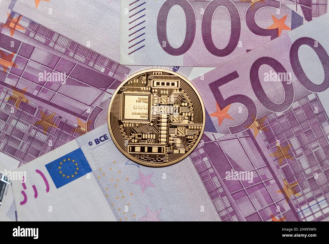 Coin Solana and 500 Euro bank notes Stock Photo - Alamy