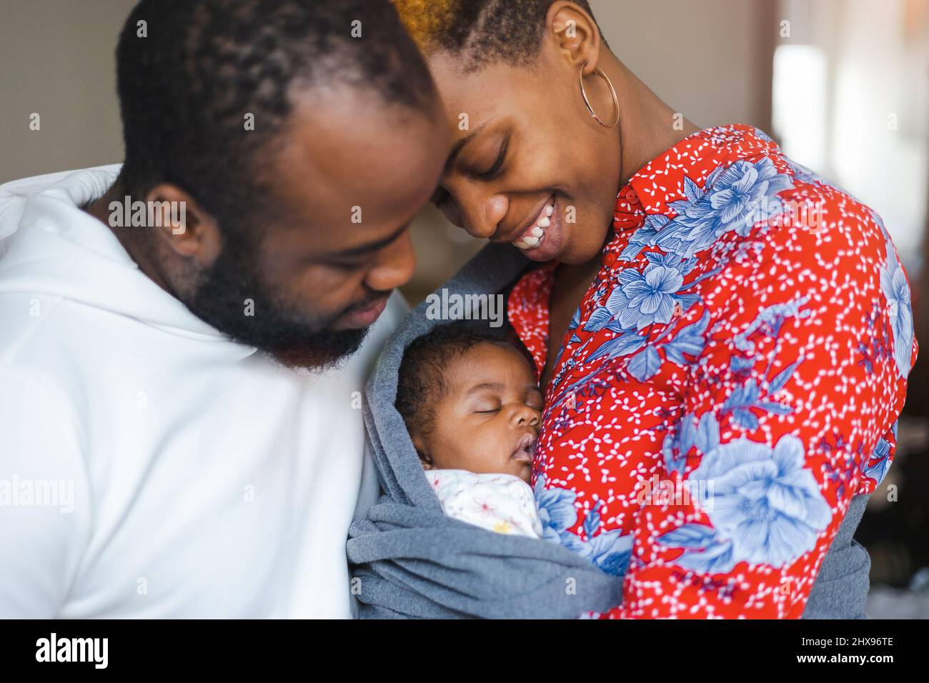 Newborn baby parents home hi-res stock photography and images - Alamy