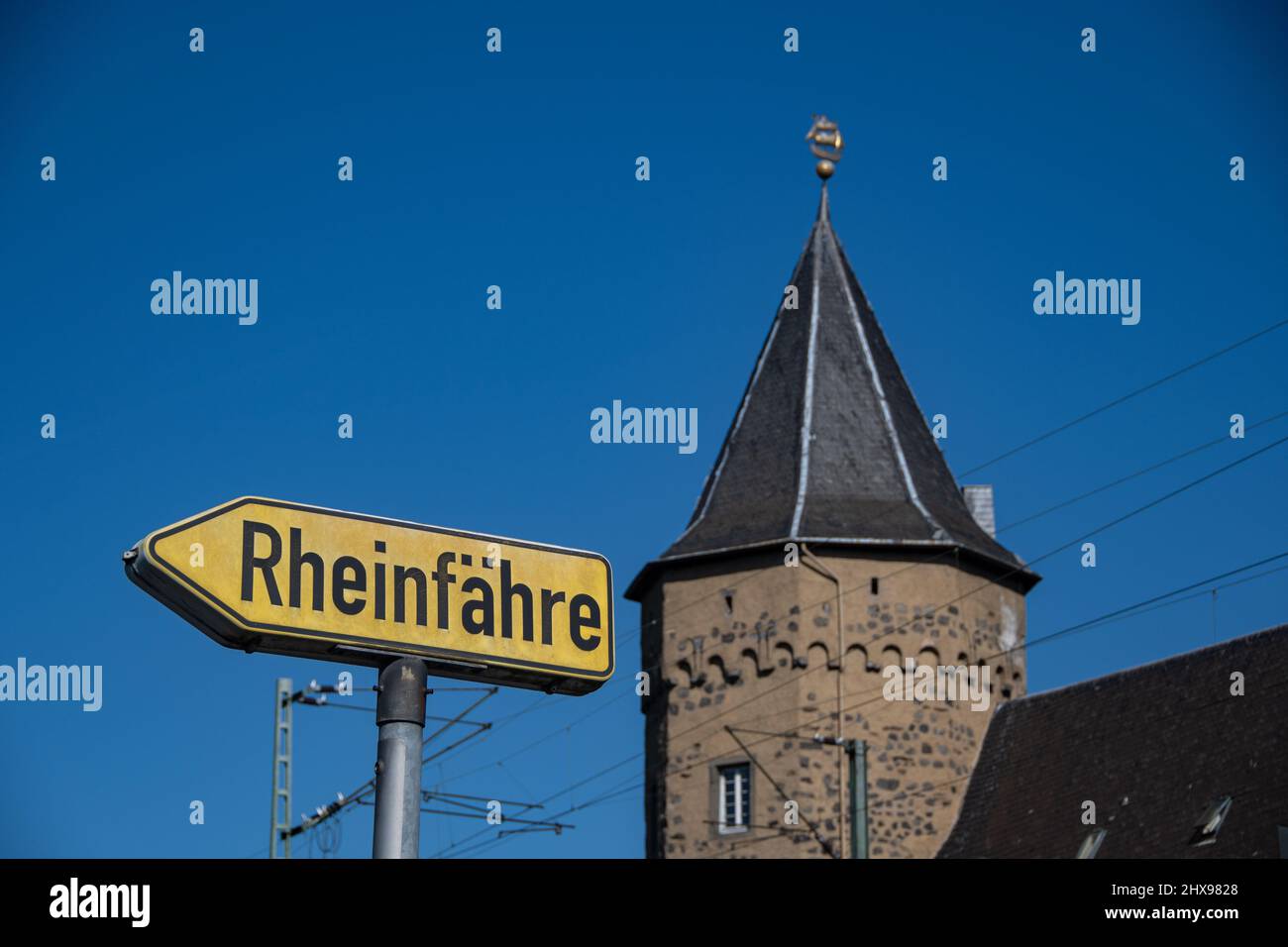 The German word "Rhine ferry" on a road sign Stock Photo - Alamy