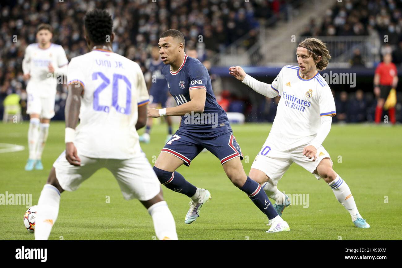Kylian Mbappe of PSG, Luka Modric of Real Madrid during the UEFA ...