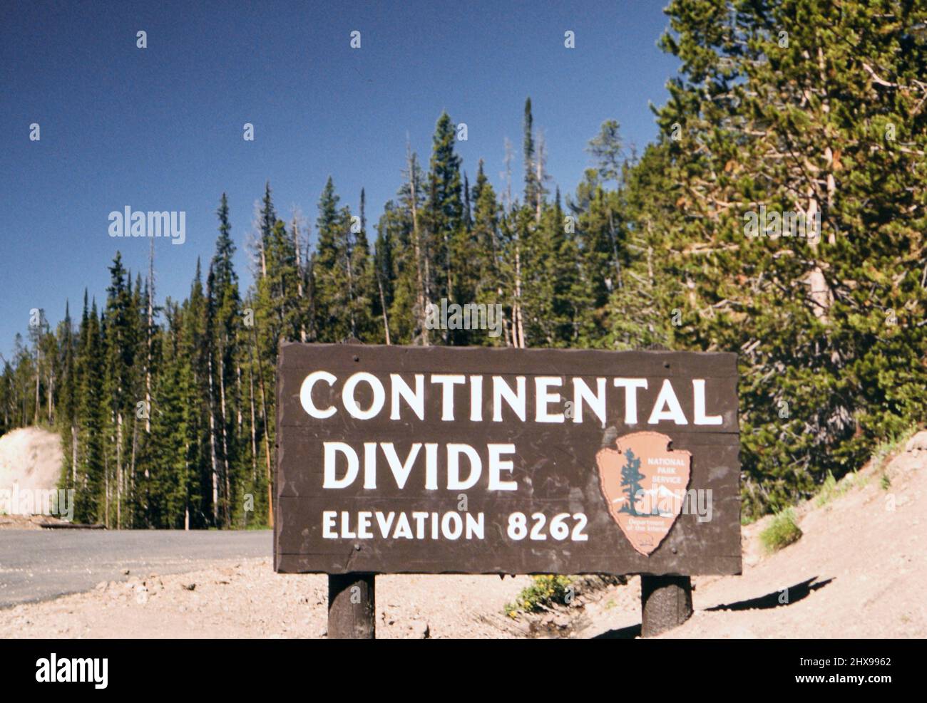 1990 continental divide sign hi-res stock photography and images - Alamy