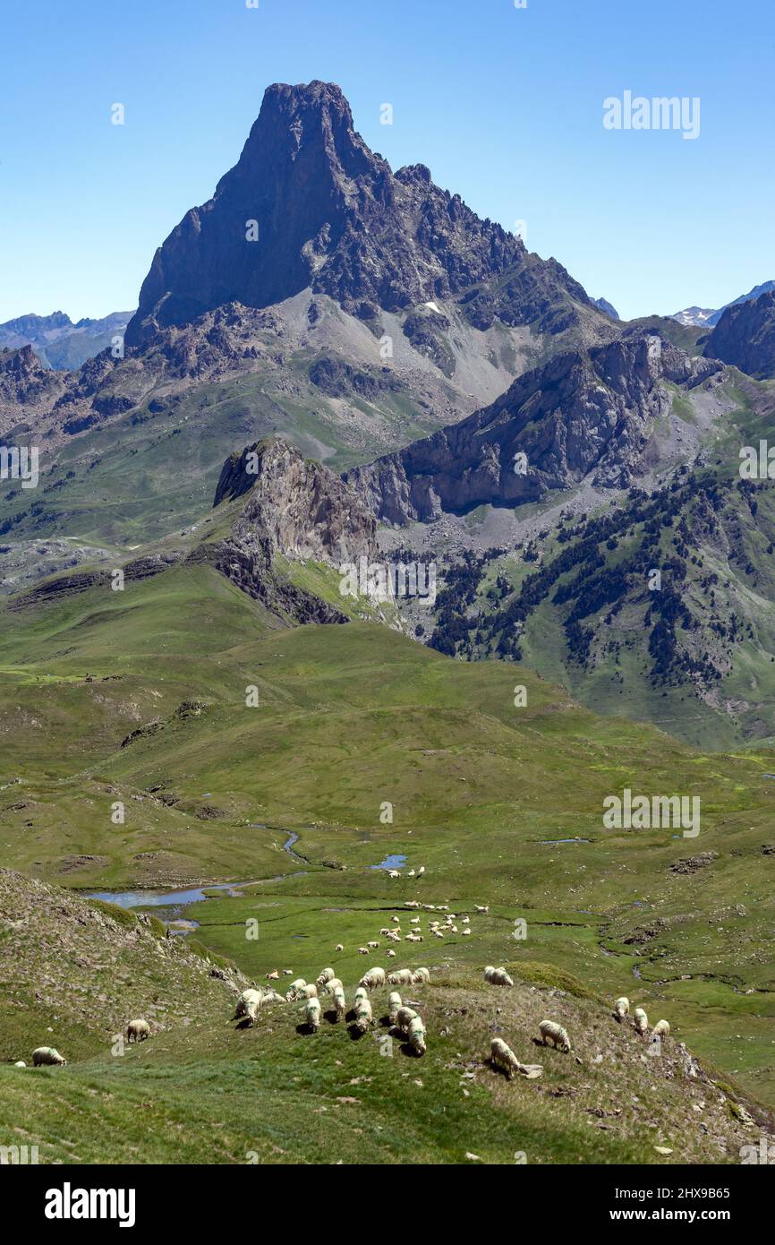 Midi d'Ossau mountain in Aragon pyrenees mountains in summer in a suuny ...