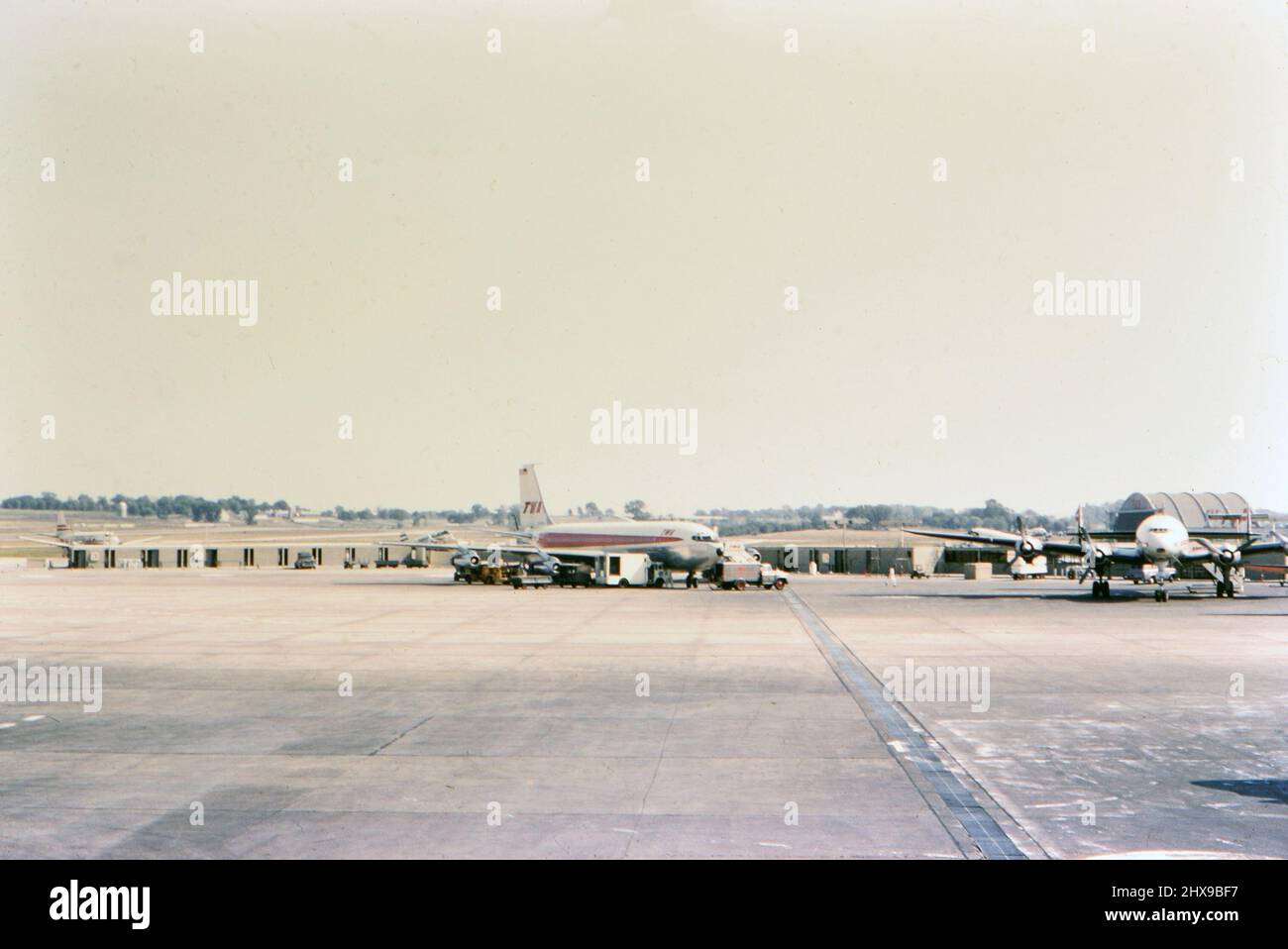 1960s airplanes hi-res stock photography and images - Alamy