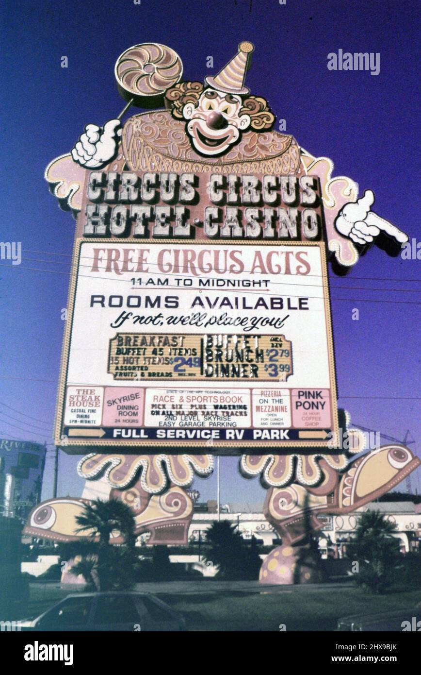 Circus Circus Hotel Casino sign in Las Vegas ca. 1990 Stock Photo - Alamy