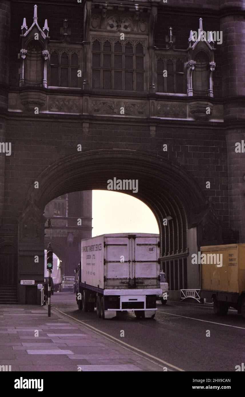 Truck crossing Tower Bridge in London ca. 1970 Stock Photo - Alamy