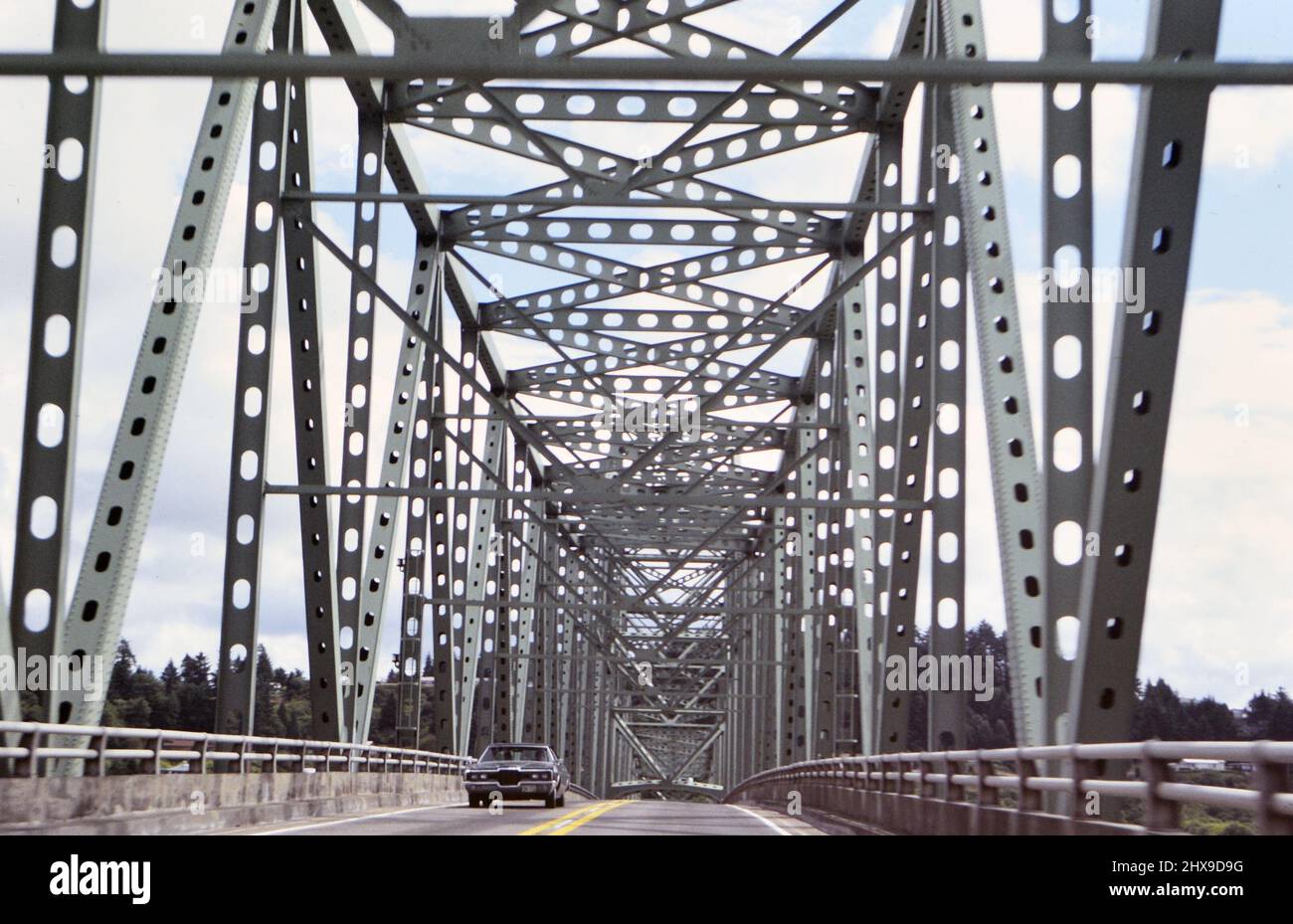 1980s steel girder bridge hi-res stock photography and images - Alamy