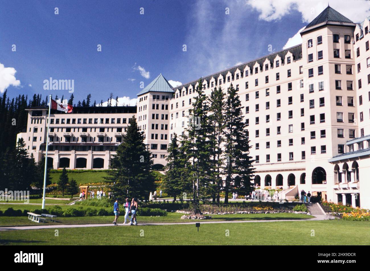 1990 chateau lake louise hi-res stock photography and images - Alamy