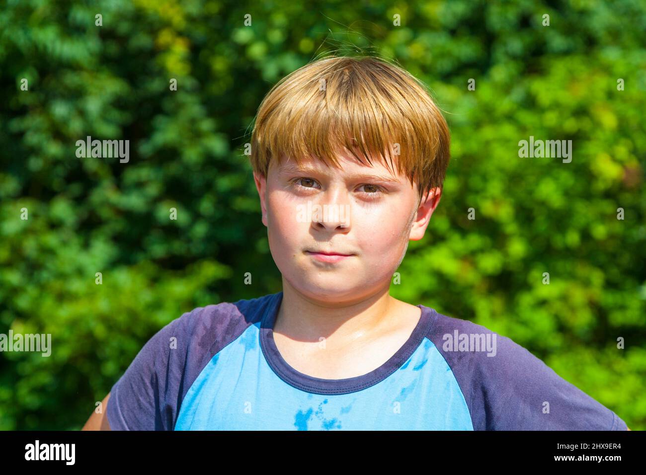 Face closeup sweating hi-res stock photography and images - Alamy