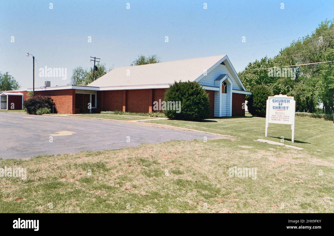 Generic church of christ building hi-res stock photography and images ...