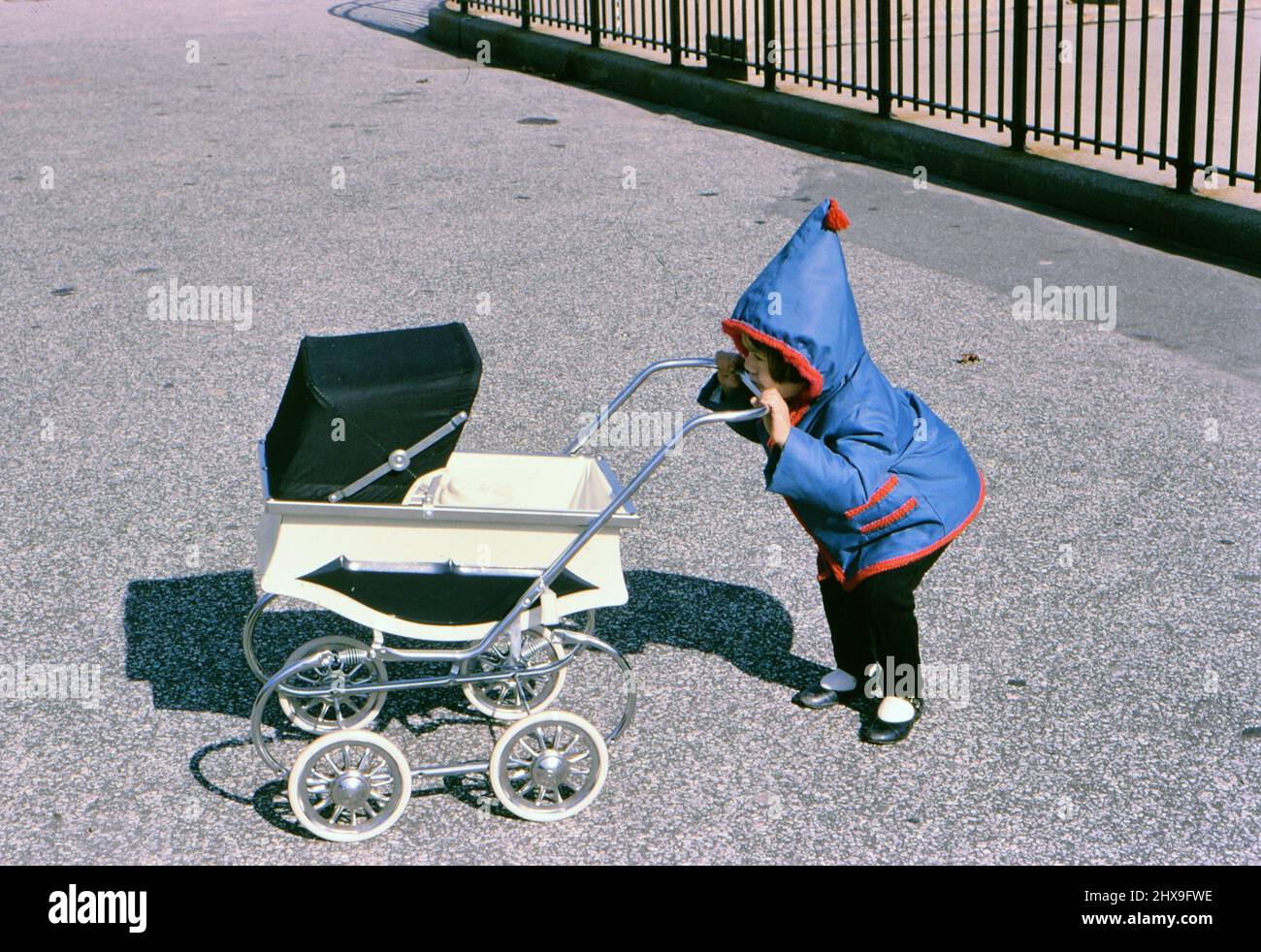 Baby stroller 1960s hi-res stock photography and images - Alamy