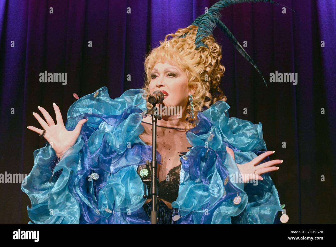 Munich, Germany. 10th Mar, 2022. Entertainer Gloria Gray shows up at ...