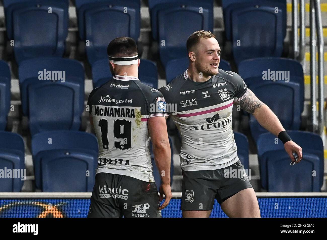 Adam Swift (2) of Hull FC celebrates his try Stock Photo - Alamy