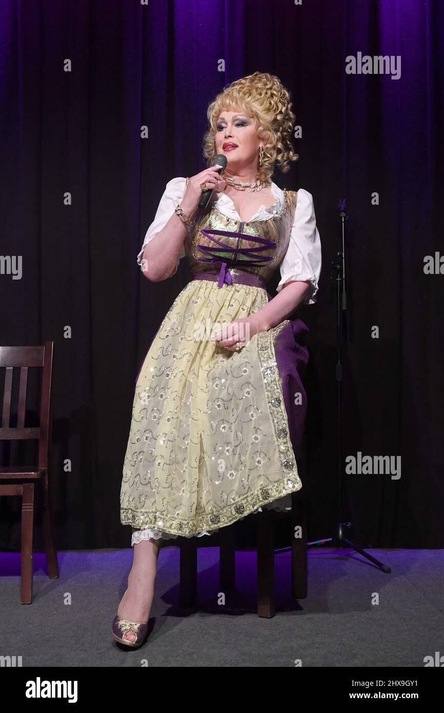 Munich, Germany. 10th Mar, 2022. Entertainer Gloria Gray shows up at ...