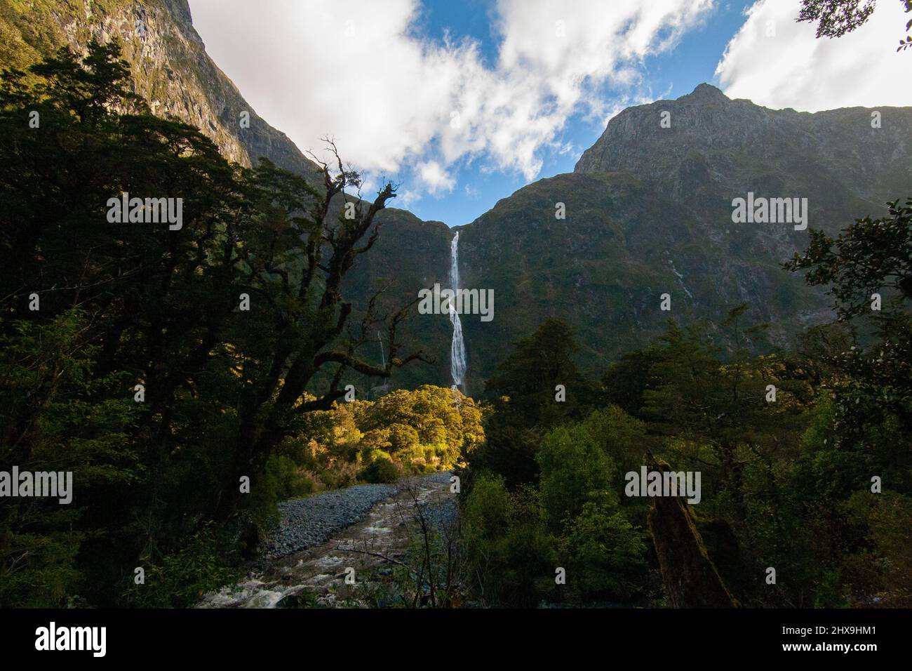 Sutherland falls new zealand hi-res stock photography and images - Alamy