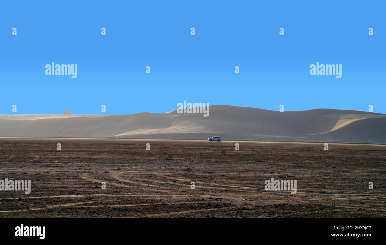 Beautiful evening at sea-line beach sand tune Mesaieed Qatar 15-02-2022 ...