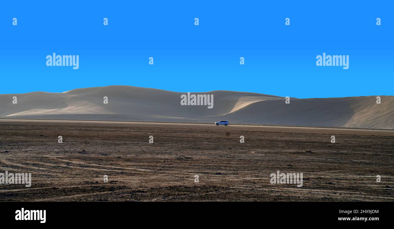 Beautiful evening at sea-line beach sand tune Mesaieed Qatar 15-02-2022 ...