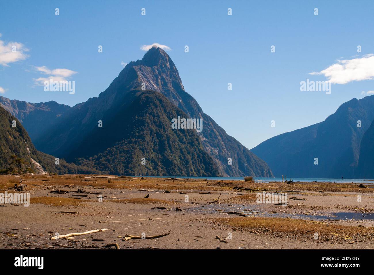 Mitre Peak Milford Sound New Zealand travel Stock Photo - Alamy