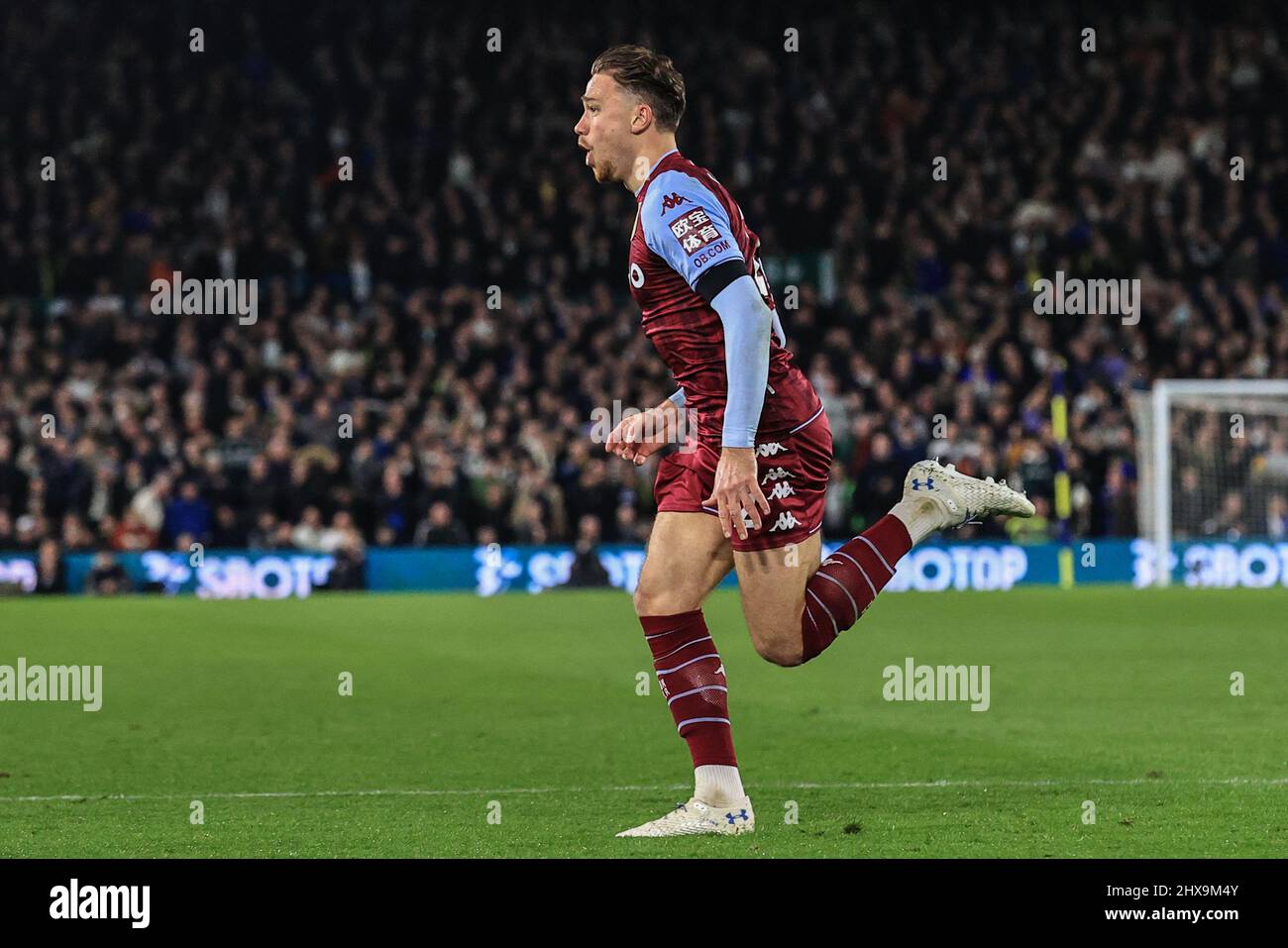 Matty cash goal celebration hi-res stock photography and images - Alamy