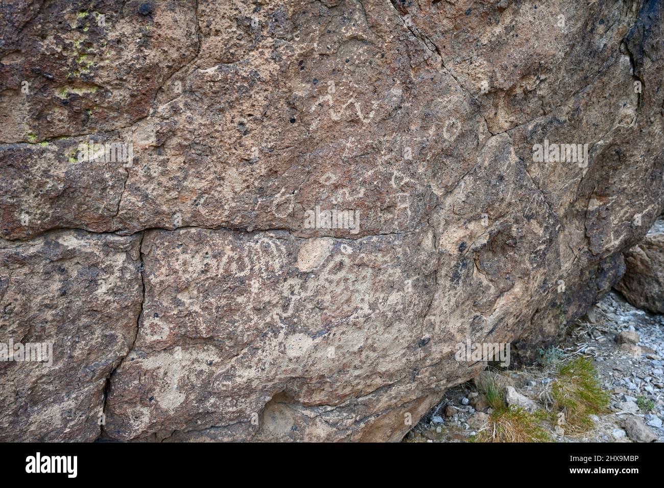 Native american hieroglyphs hi-res stock photography and images - Alamy