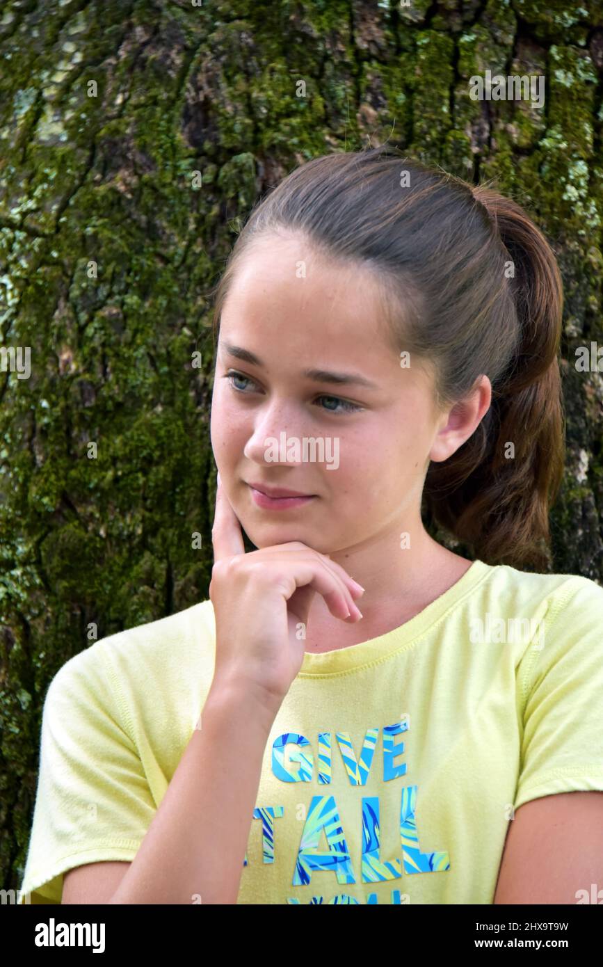 Thinking deeply girl hi-res stock photography and images - Alamy