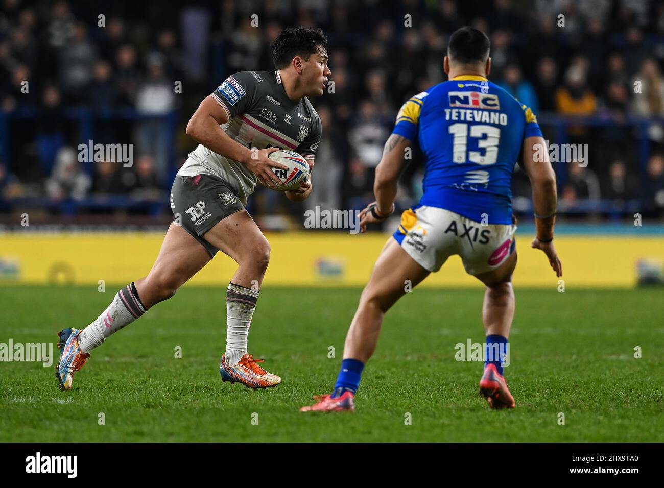 Andre Savelio (11) of Hull FC in action Stock Photo - Alamy