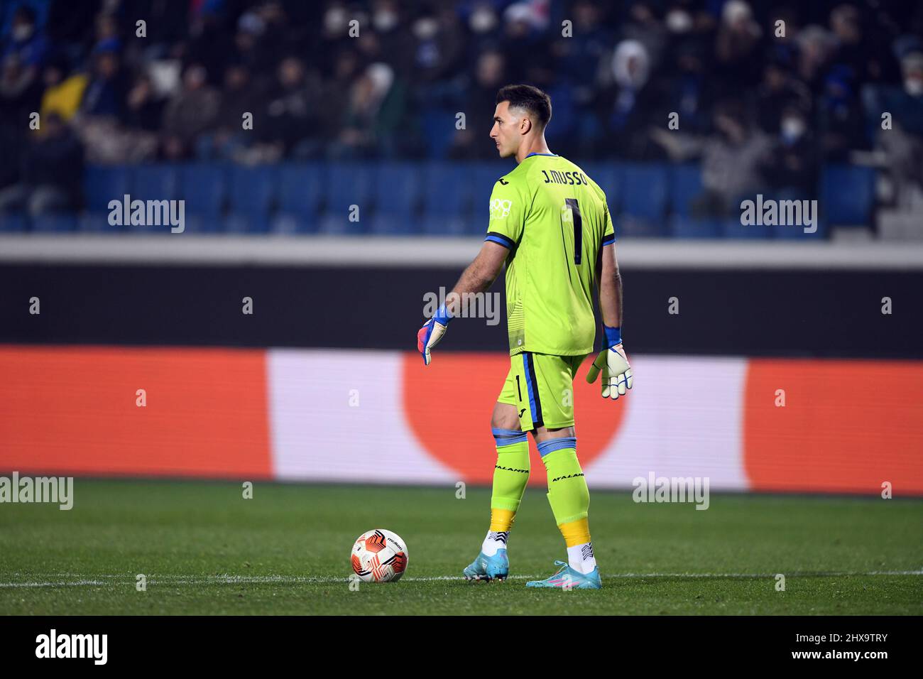 Bayer leverkusen goalkeeper hi-res stock photography and images - Alamy