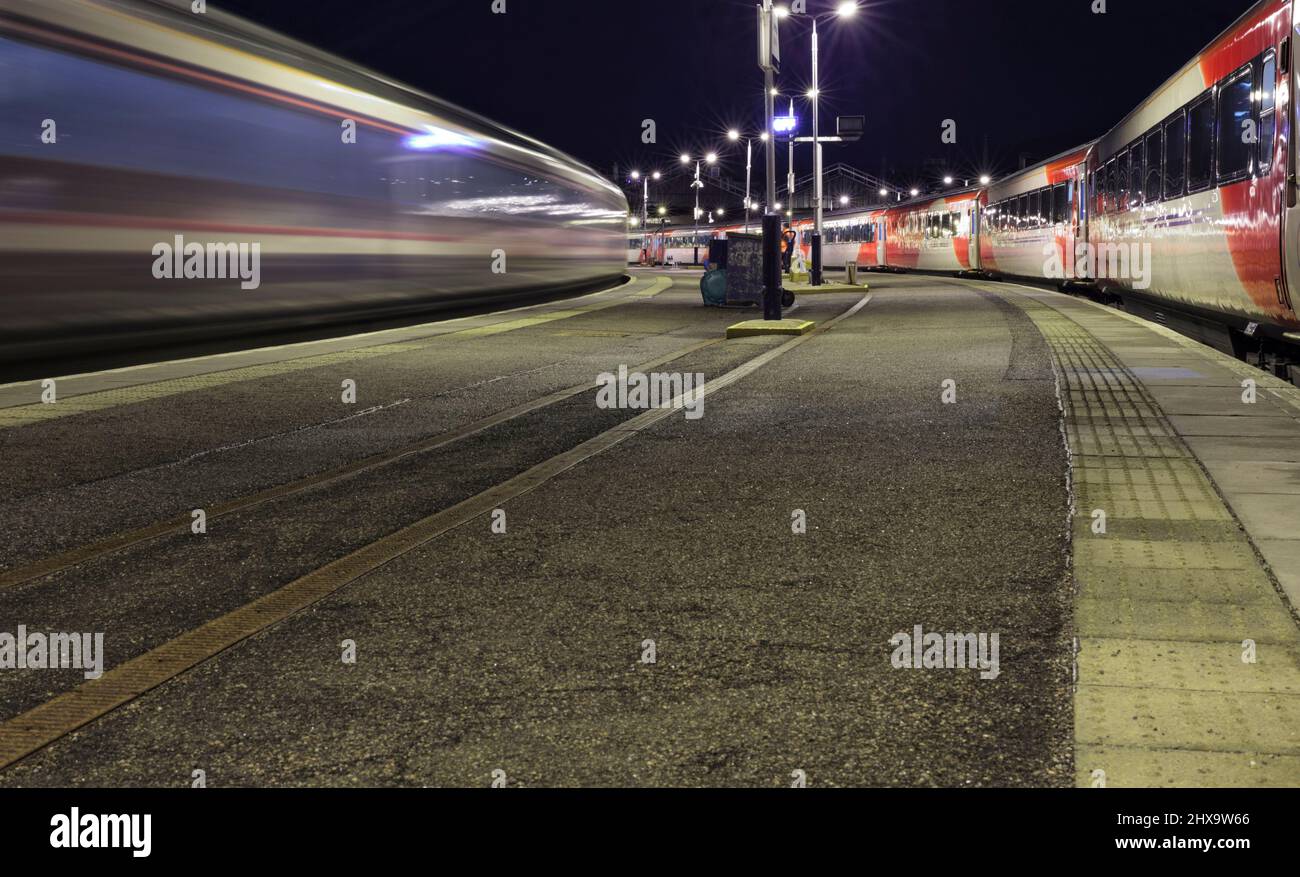 Perth to inverness train hi-res stock photography and images - Alamy