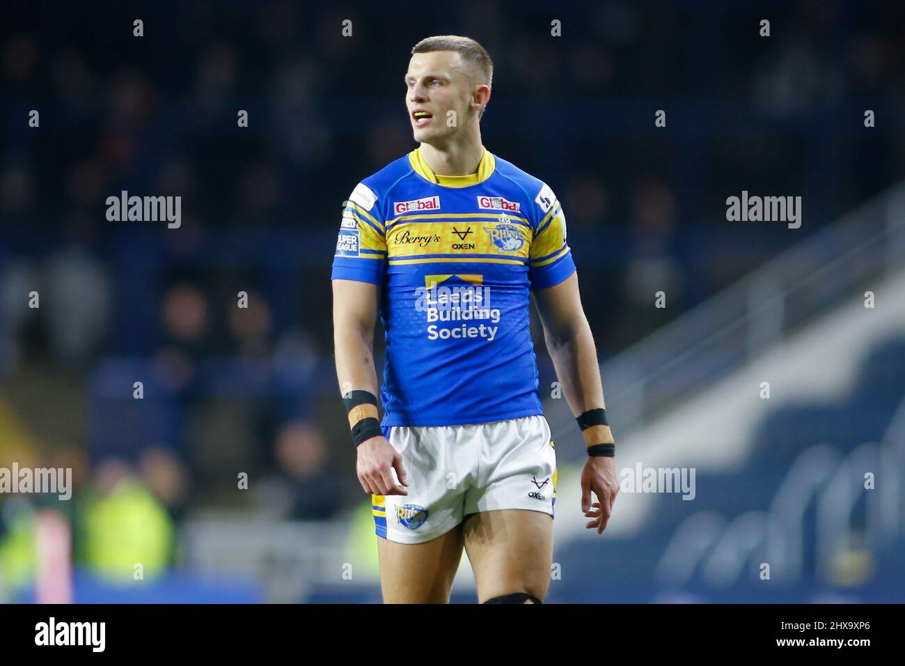Leeds rhinos ash handley hull fc hi-res stock photography and images ...