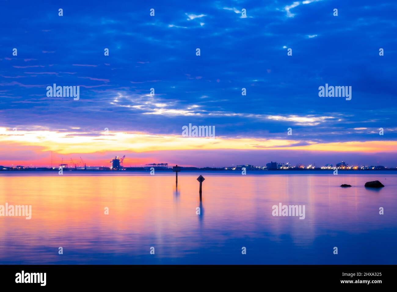 African Dust storm cloud morning in Tampa Bay Stock Photo - Alamy