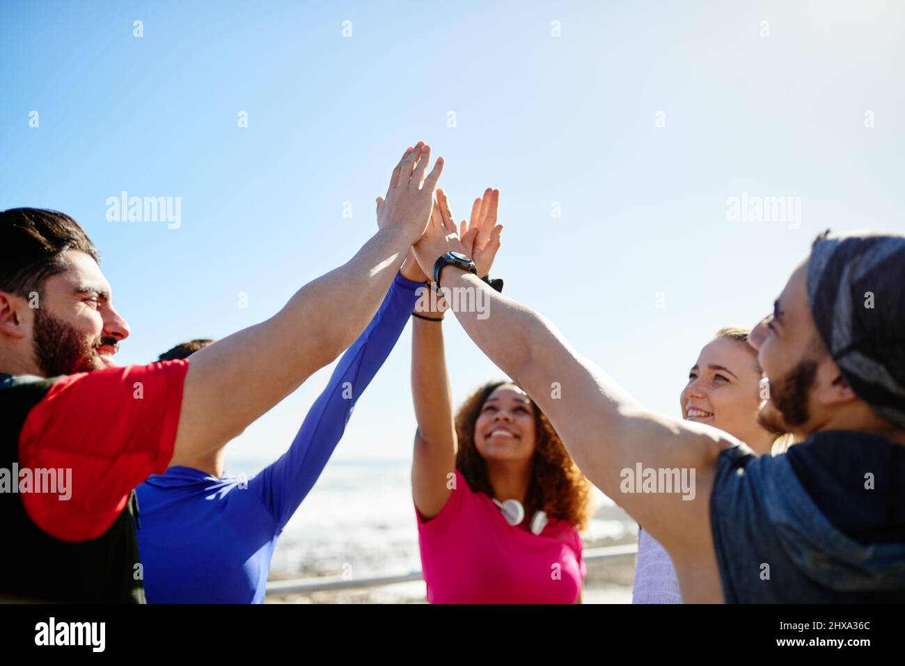 High fives sports hi-res stock photography and images - Alamy