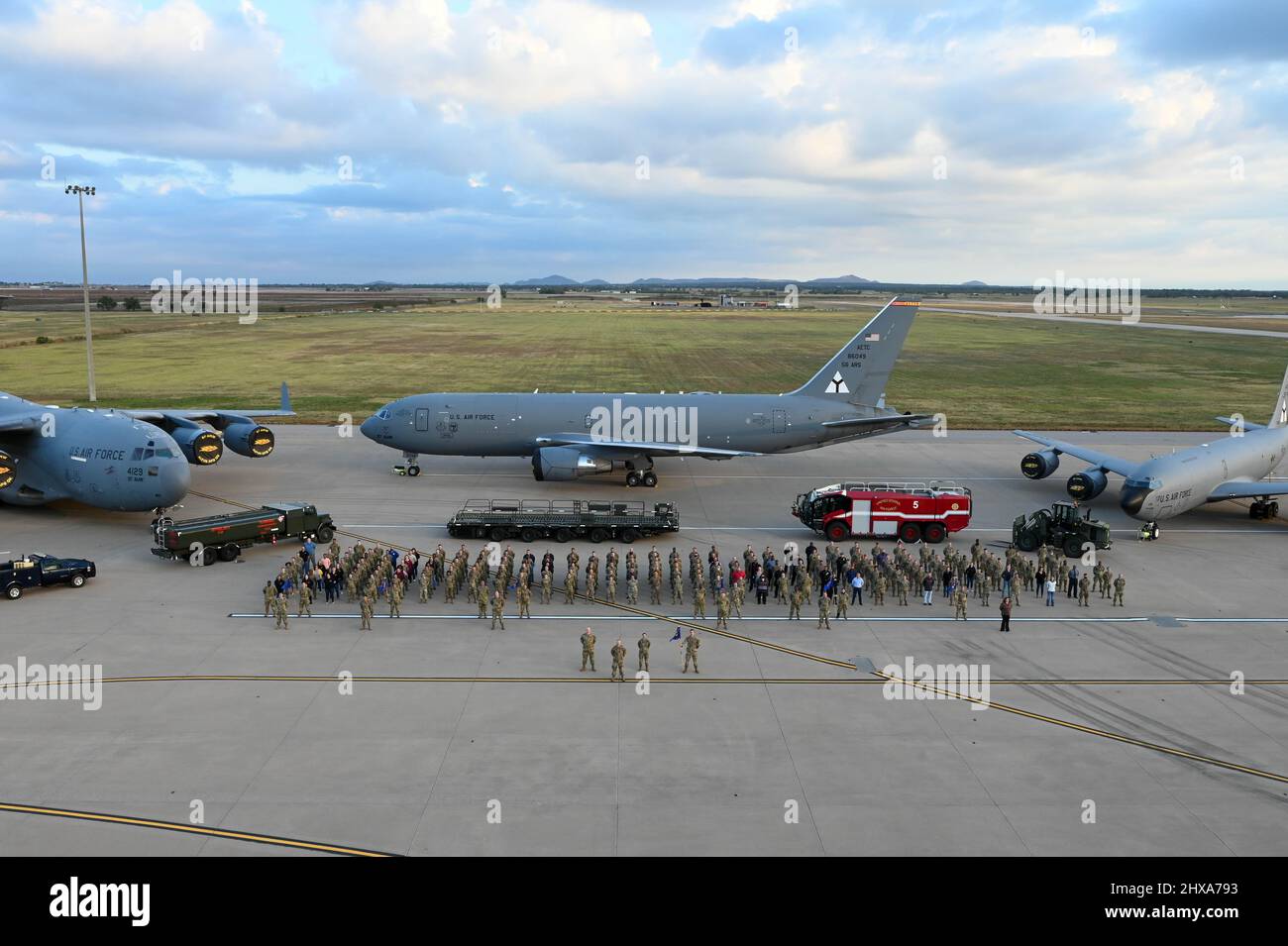 97th msg hi-res stock photography and images - Alamy