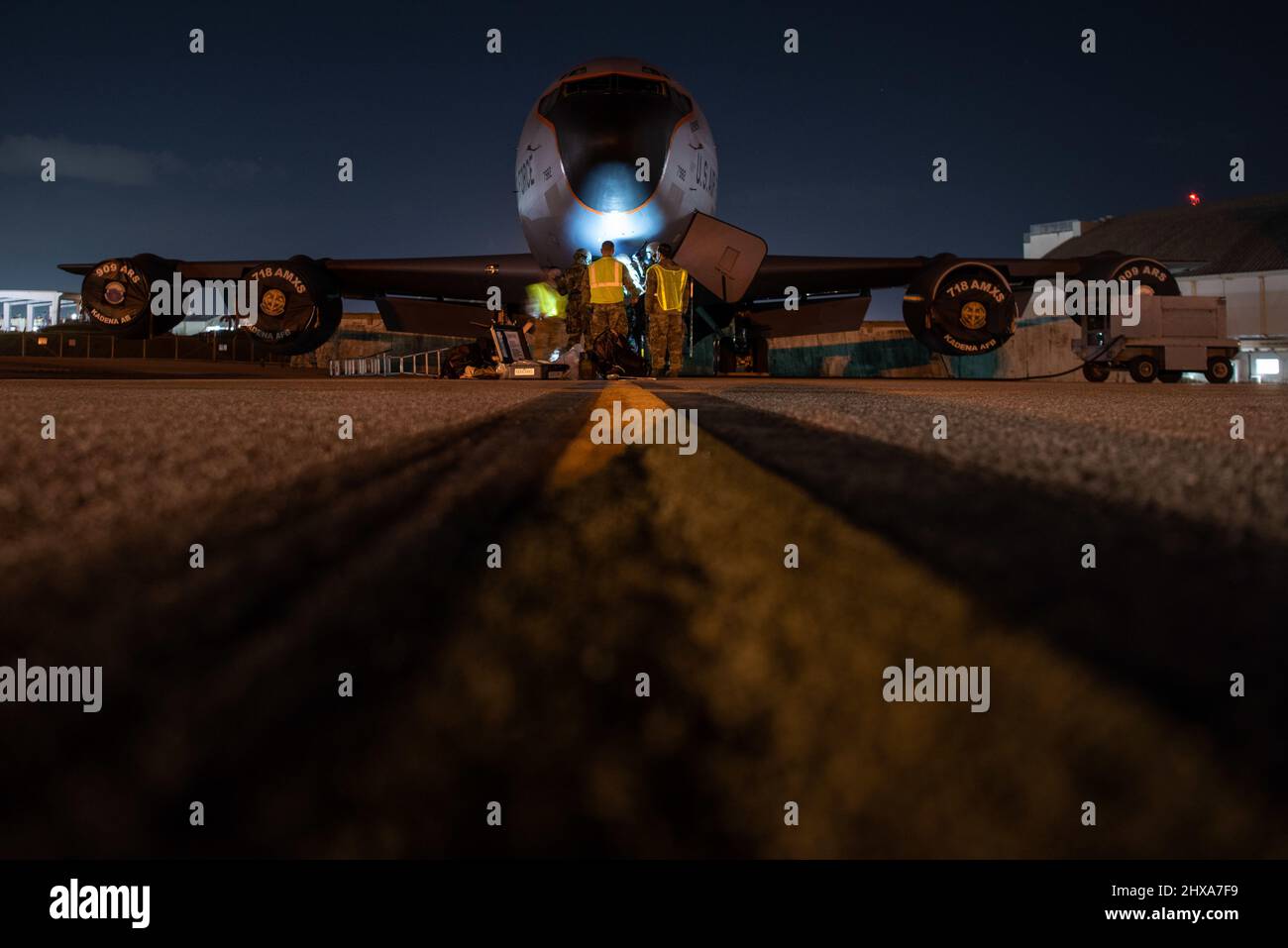 Aircraft maintenance steps hi-res stock photography and images - Alamy