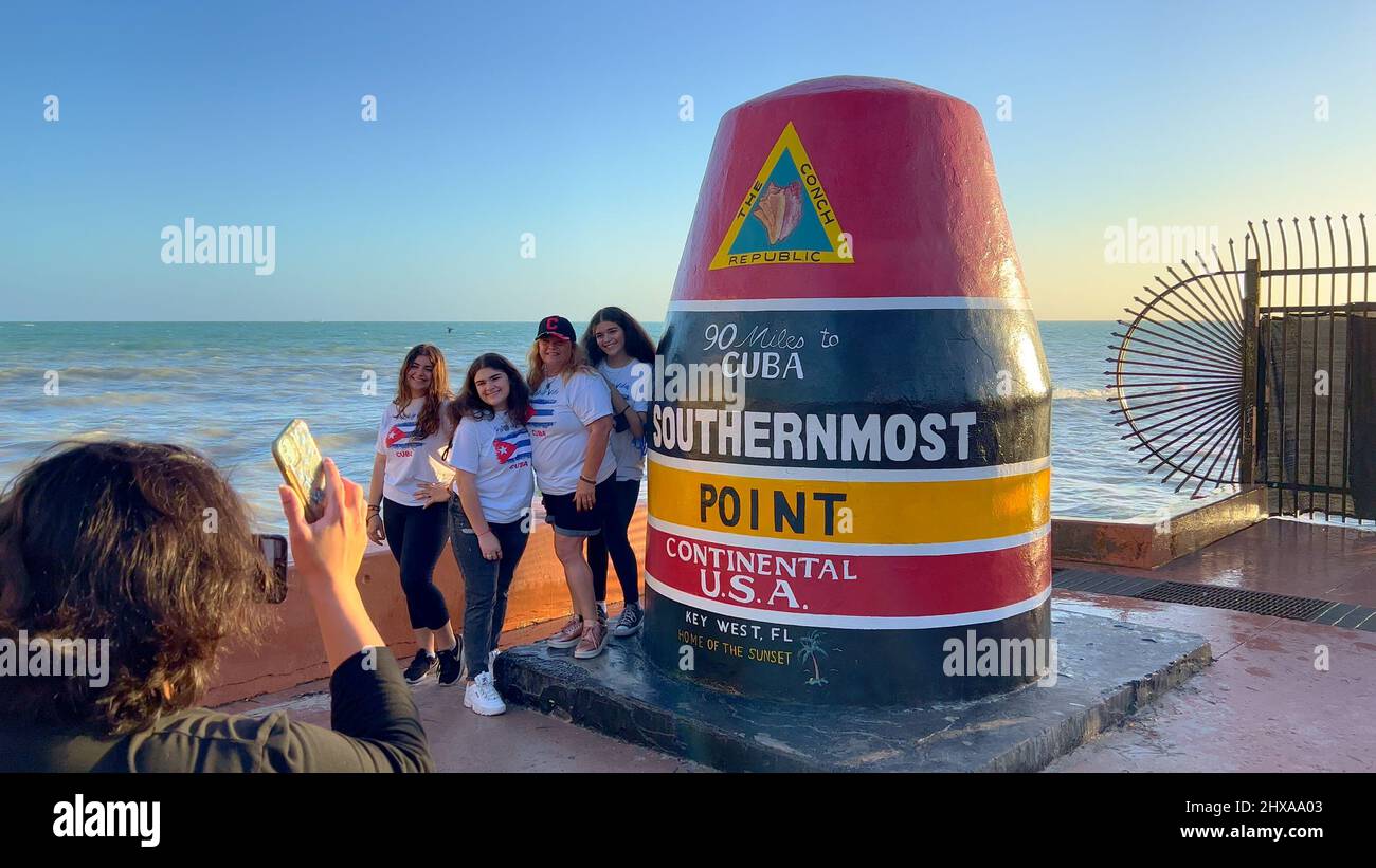 Southernmost Point on Key West is a popular hotspot for photos - KEY ...