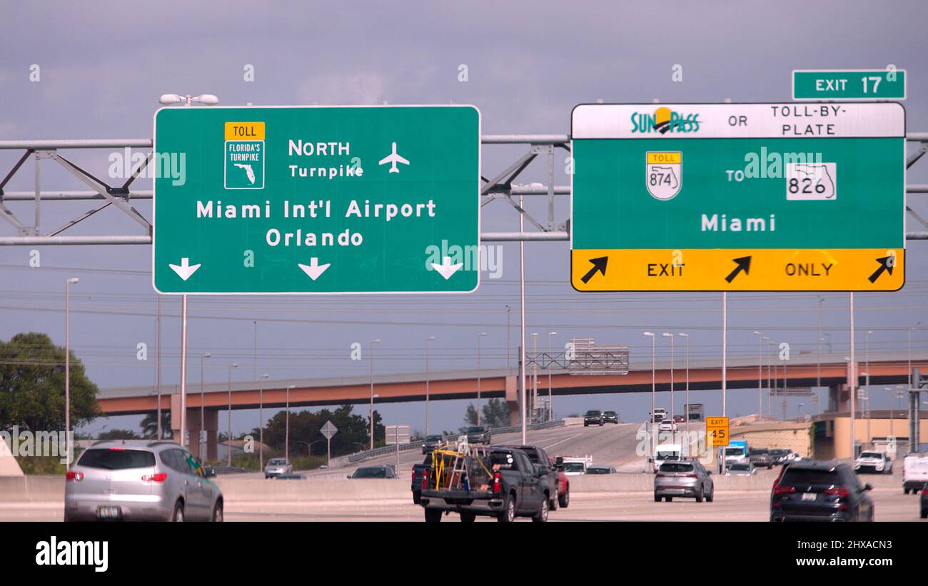 Direction signs orlando miami on hi-res stock photography and images ...