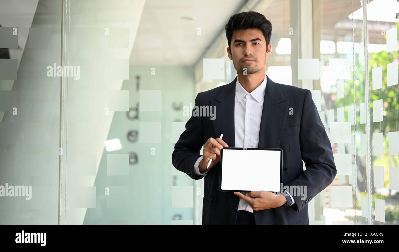 Asian businessman or male executive manager in formal suit standing in ...