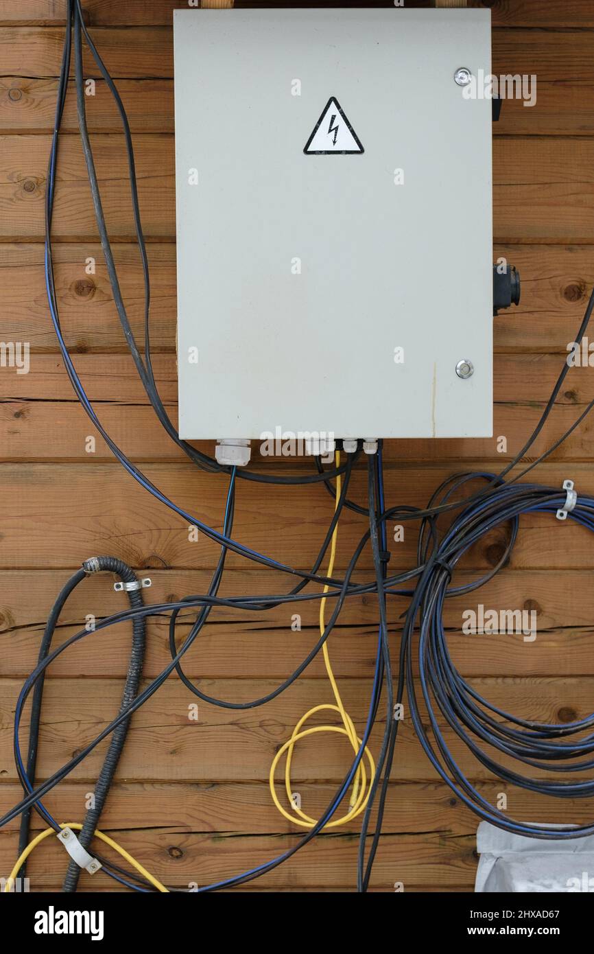 Electrician wire wall hi-res stock photography and images - Alamy