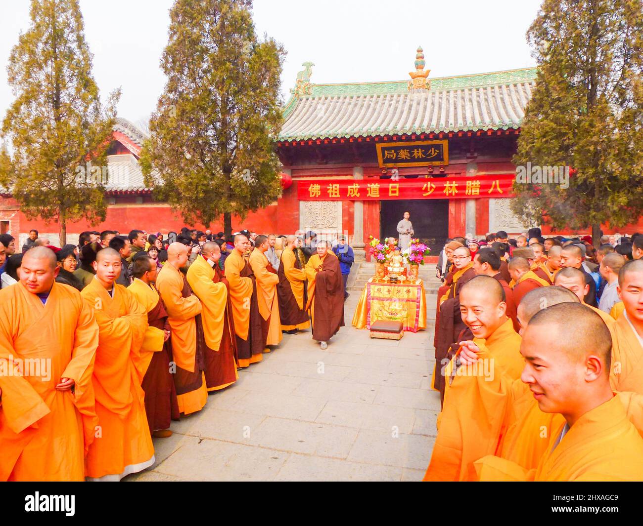 Buddhist monks in a ceremony of the Shaolin Temple Labazhou Festival in ...