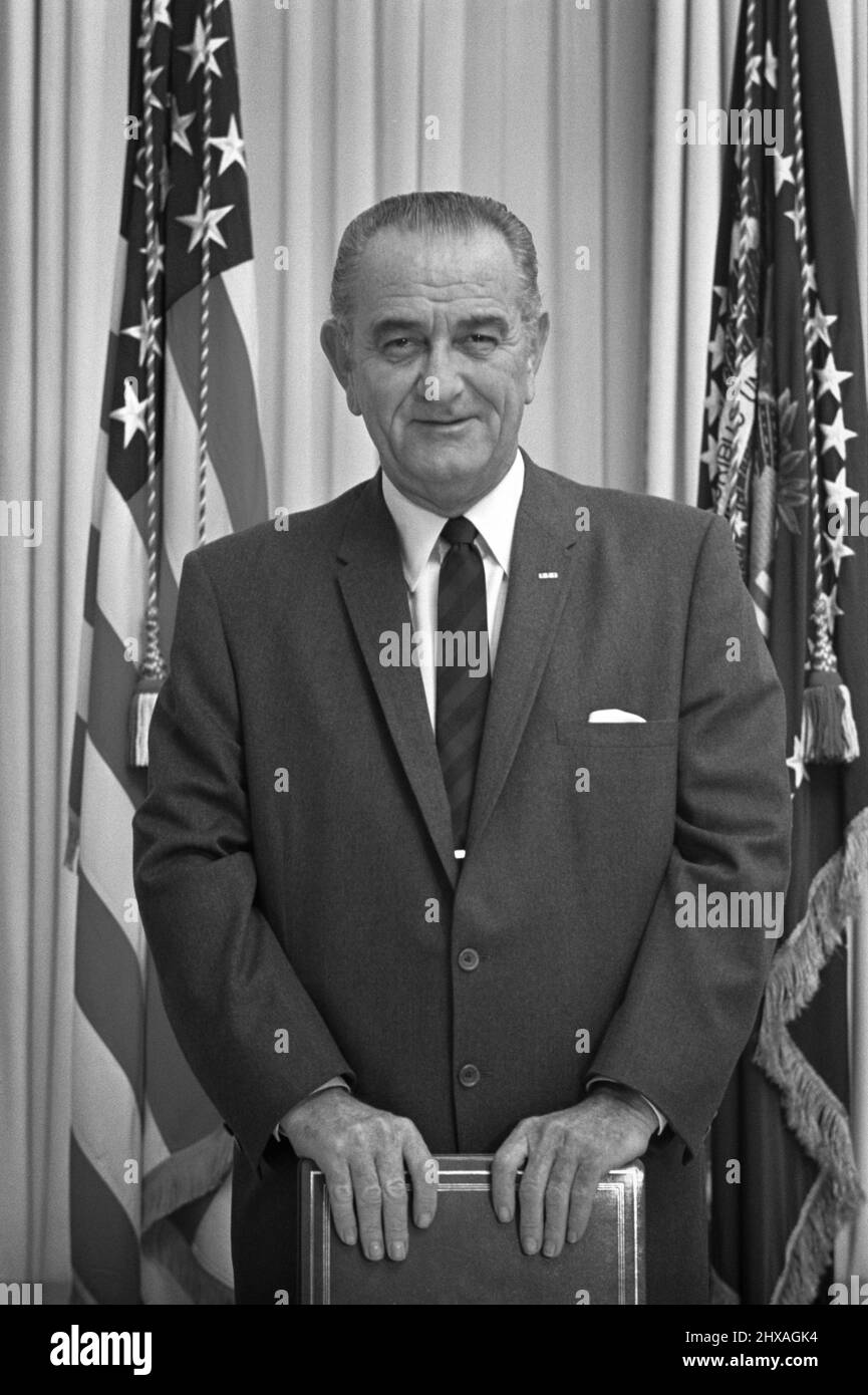 Lyndon johnson oval office Black and White Stock Photos & Images - Alamy