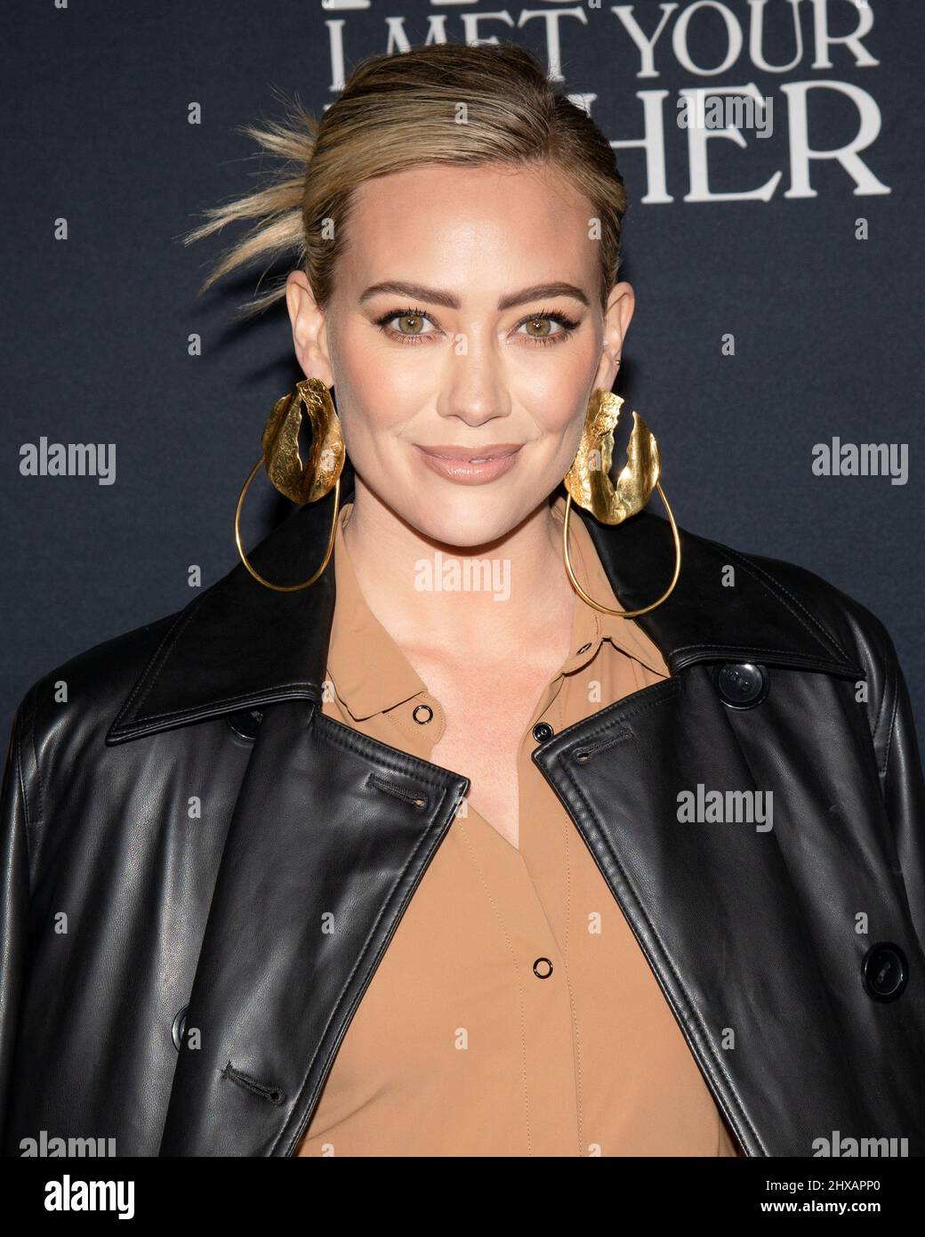 10 March 2022 - Los Angeles, California - Hilary Duff. Hulu's â€œHow I ...