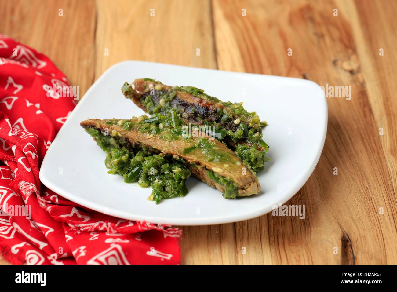 Stir Fry Cob Tuna Fish with Green Chilli (Tongkol Cabe Ijo), Indonesian ...