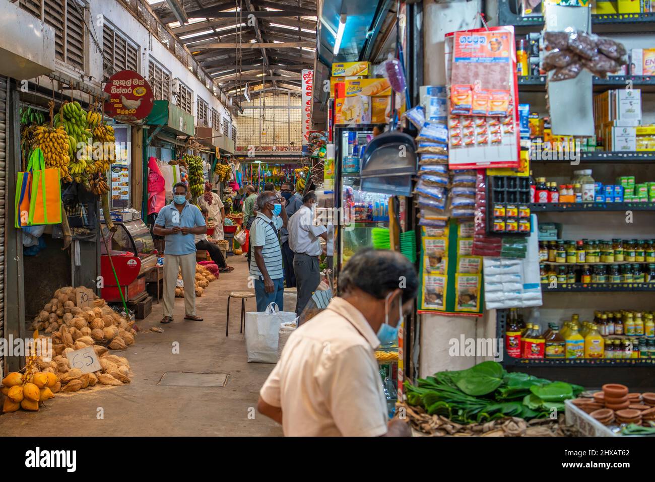 KANDY, SRI LANKA - DECEMBER 30.2021: People walking in front of fruit ...