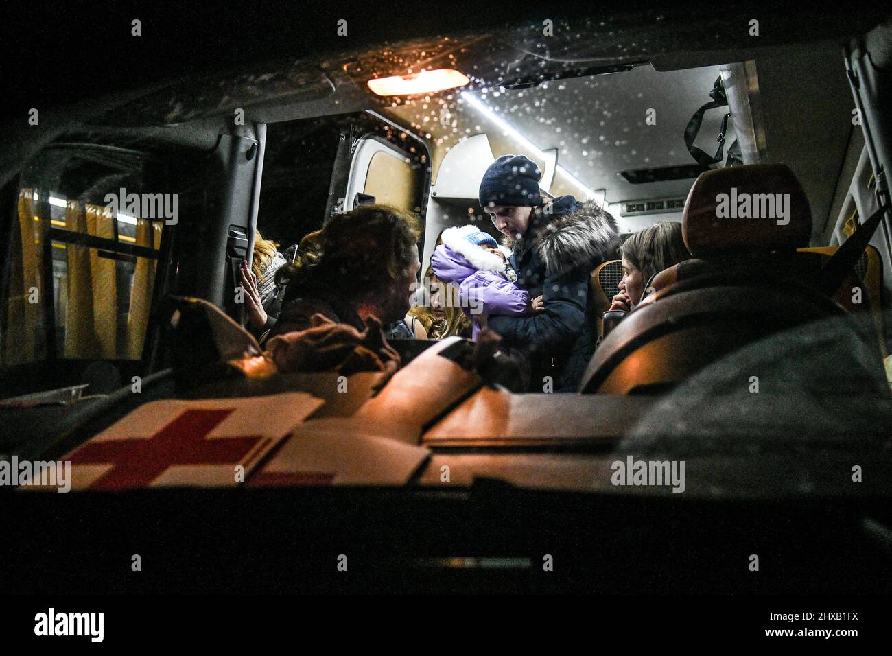 Evacuation bus hi-res stock photography and images - Alamy