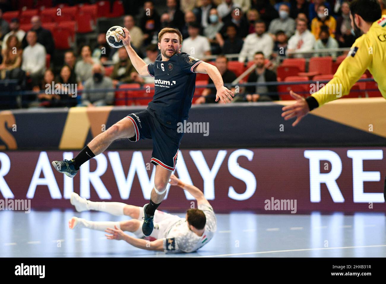 Psg handball hi-res stock photography and images - Alamy